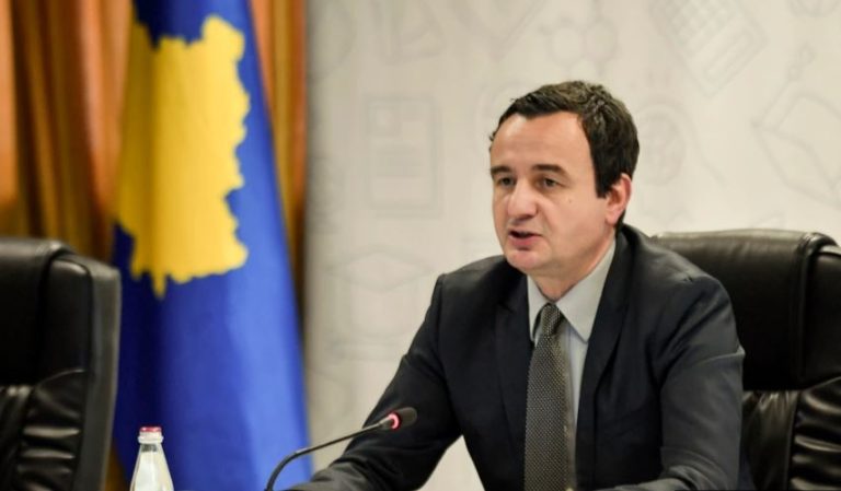 Albin Kurti: Gjuha shqipe, s’është zyrtare! BDI i tregon kushtetutën ...